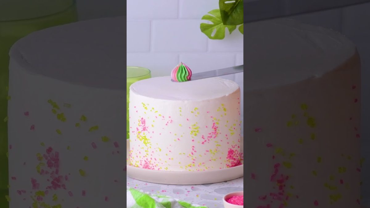 Heat up your icing spatula to achieve a sideways piping cake look ...
