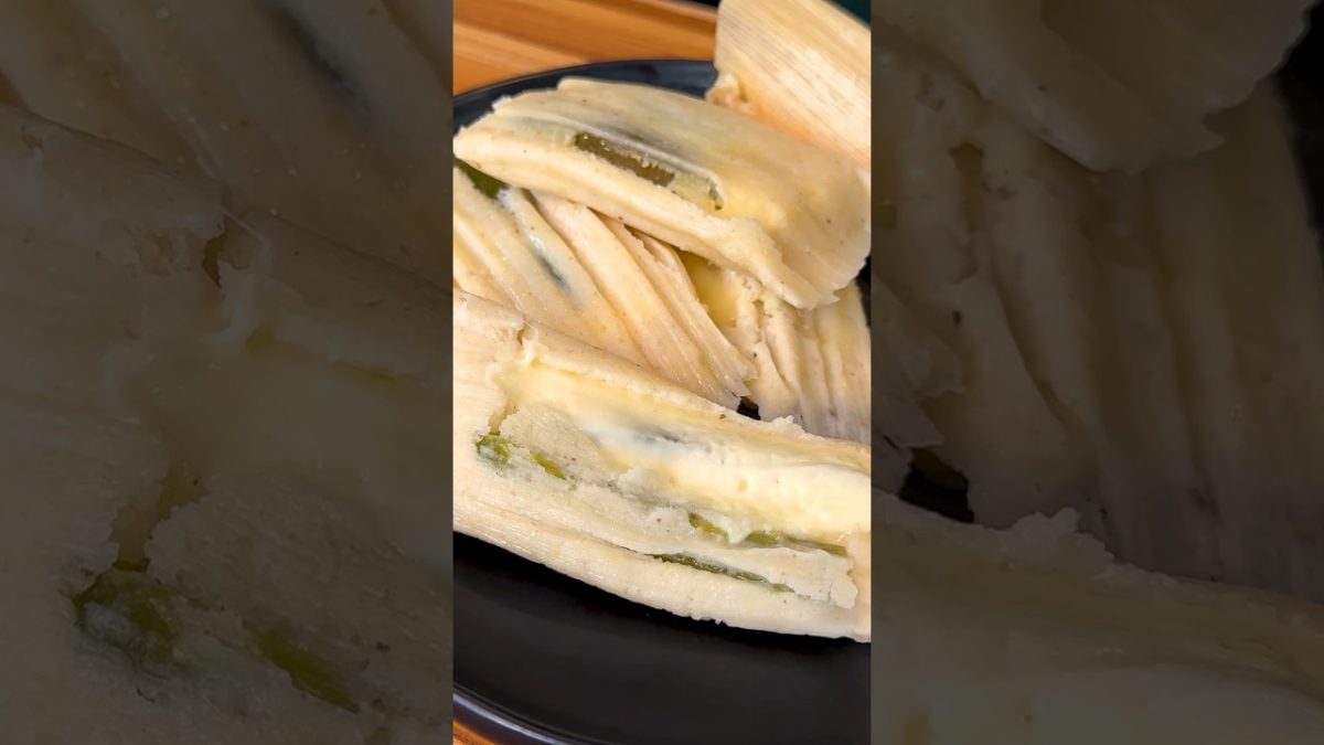 How to Make Tamales de Rajas con Queso Cheese Tamales Recipe! #shorts ...